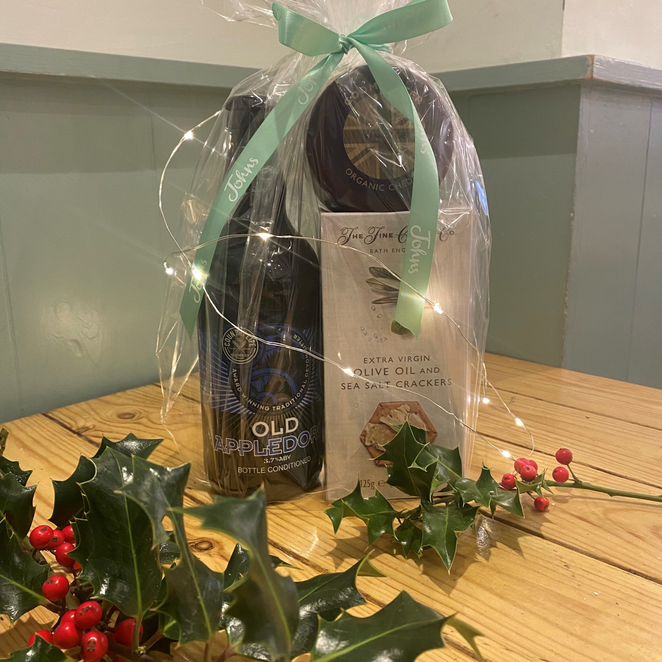 Cheddar & Ale Gift Bag | Johns : Johns